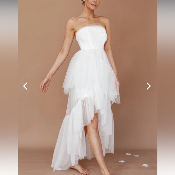 Selfie Leslie | Dresses | Selfie Leslie Angel Biba Highlow Midi Dress ...